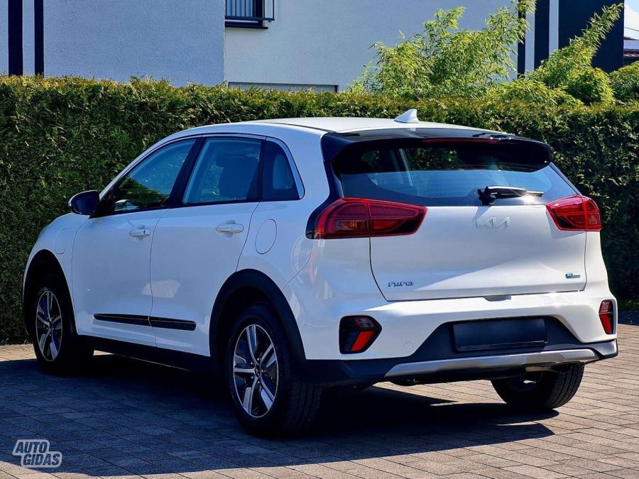 Balts Kia Niro 2022 Kauņa, ar dzinēja tilpumu 1.60 L un nobraukumu 20 tūkst. km par 24233 €, foto 5 vietnē AUTOMOTO.COM.LV
