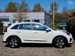 Balts Kia Niro 2022 Kauņa, ar dzinēja tilpumu 1.60 L un nobraukumu 20 tūkst. km par 24233 €, foto 8 vietnē AUTOMOTO.COM.LV
