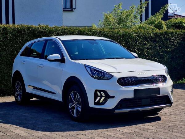Balts Kia Niro 2022 Kauņa, ar dzinēja tilpumu 1.60 L un nobraukumu 20 tūkst. km par 24233 €, foto 9 vietnē AUTOMOTO.COM.LV