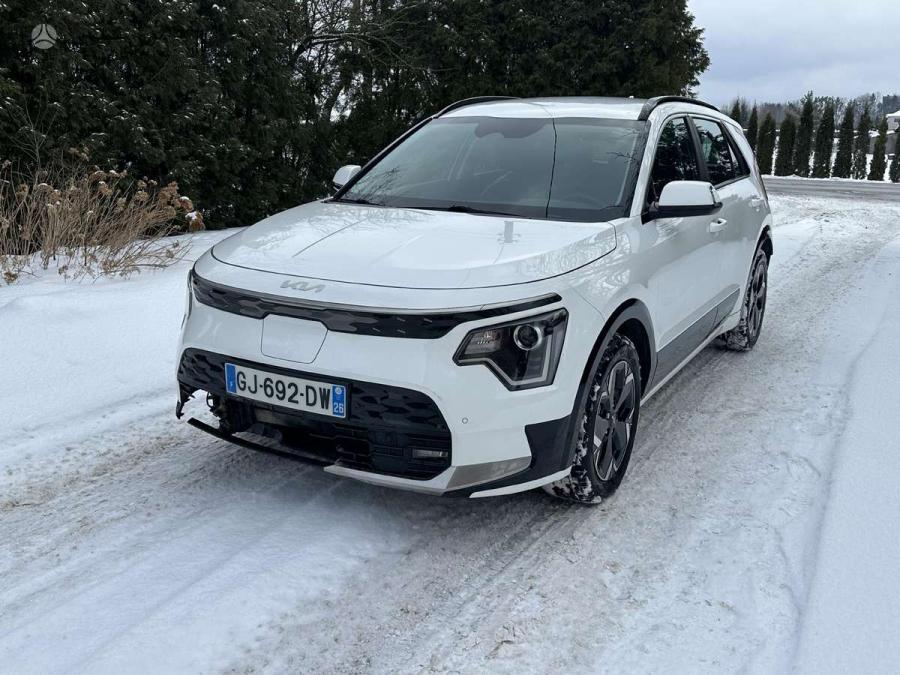 Balts Kia Niro 2022 Kauņa, ar dzinēja tilpumu 0.00 L un nobraukumu 42 tūkst. km par 16900 €, foto 1 vietnē AUTOMOTO.COM.LV