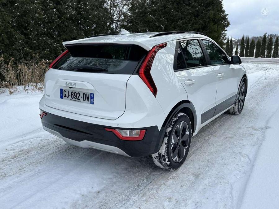 Balts Kia Niro 2022 Kauņa, ar dzinēja tilpumu 0.00 L un nobraukumu 42 tūkst. km par 16900 €, foto 6 vietnē AUTOMOTO.COM.LV