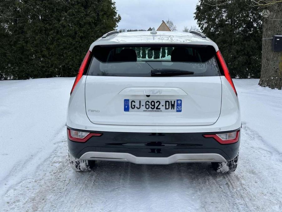 Balts Kia Niro 2022 Kauņa, ar dzinēja tilpumu 0.00 L un nobraukumu 42 tūkst. km par 16900 €, foto 8 vietnē AUTOMOTO.COM.LV