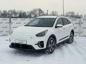 White Kia Niro 2022 in Vilnius, with an engine capacity of 0.00 L and mileage of 68 thousand km for 22400 €, photo  on AUTOMOTO.COM.LV