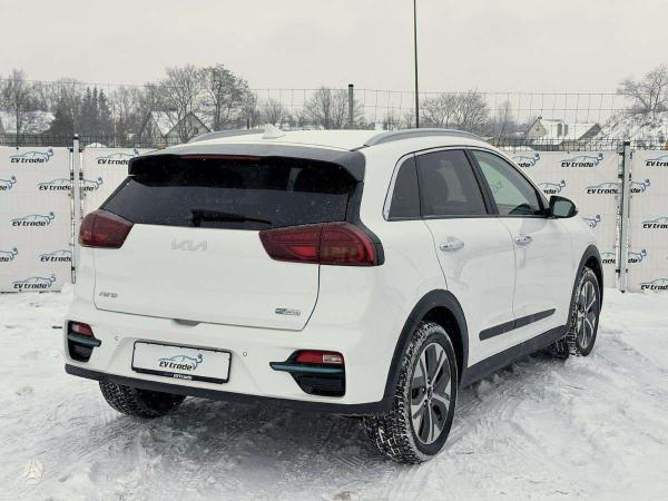 Balts Kia Niro 2022 Viļņa, ar dzinēja tilpumu 0.00 L un nobraukumu 68 tūkst. km par 22400 €, foto 2 vietnē AUTOMOTO.COM.LV