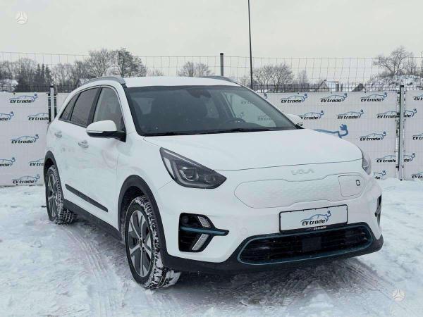 Balts Kia Niro 2022 Viļņa, ar dzinēja tilpumu 0.00 L un nobraukumu 68 tūkst. km par 22400 €, foto 3 vietnē AUTOMOTO.COM.LV