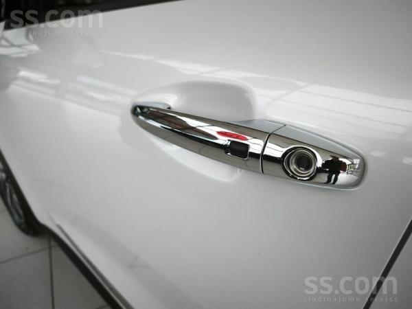 Белый Киа Niro 2022 в Рига, объемом двигателя 0.00 л и пробегом 44 тыс. км за 24900 €, фото 6 на AUTOMOTO.COM.LV