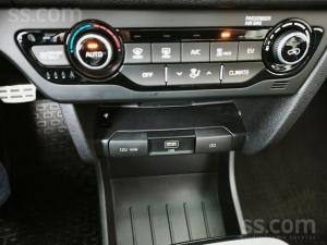 Белый Киа Niro 2022 в Рига, объемом двигателя 0.00 л и пробегом 44 тыс. км за 24900 €, фото 20 на AUTOMOTO.COM.LV