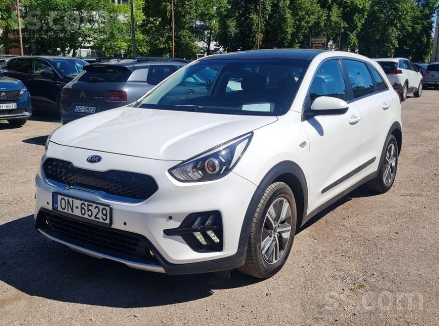 Balts Kia Niro 2022 Jelgava, ar dzinēja tilpumu 1.60 L un nobraukumu 0 tūkst. km par 11900 €, foto 1 vietnē AUTOMOTO.COM.LV