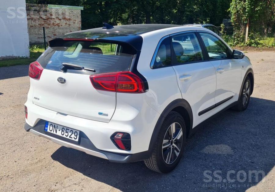 Balts Kia Niro 2022 Jelgava, ar dzinēja tilpumu 1.60 L un nobraukumu 0 tūkst. km par 11900 €, foto 9 vietnē AUTOMOTO.COM.LV