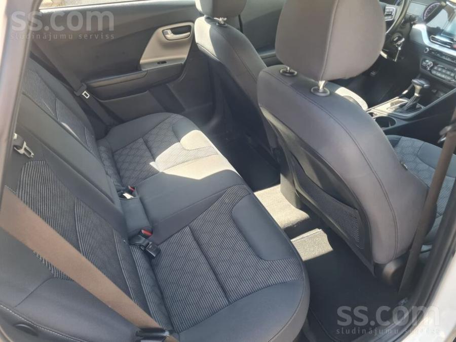 Balts Kia Niro 2022 Jelgava, ar dzinēja tilpumu 1.60 L un nobraukumu 0 tūkst. km par 11900 €, foto 14 vietnē AUTOMOTO.COM.LV