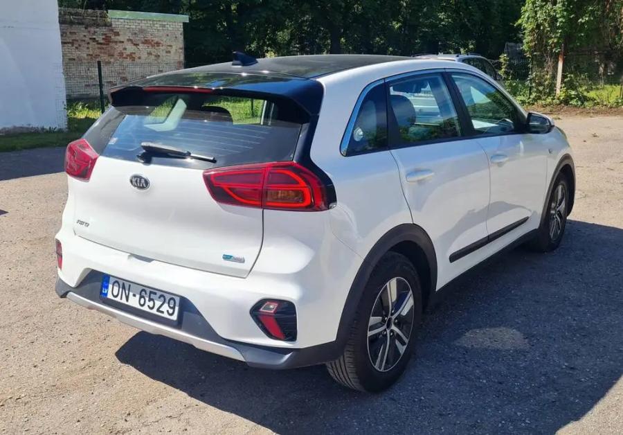 Balts Kia Niro 2022 Jelgava, ar dzinēja tilpumu 1.60 L un nobraukumu 157 tūkst. km par 11900 €, foto 9 vietnē AUTOMOTO.COM.LV