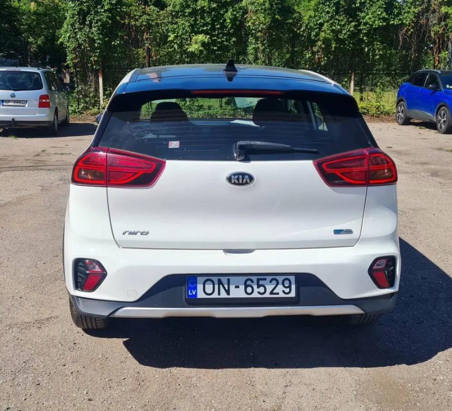 Balts Kia Niro 2022 Jelgava, ar dzinēja tilpumu 1.60 L un nobraukumu 157 tūkst. km par 11900 €, foto 10 vietnē AUTOMOTO.COM.LV