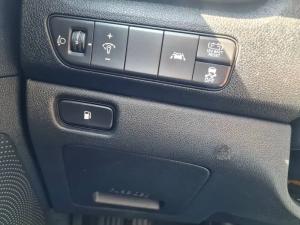 Balts Kia Niro 2022 Jelgava, ar dzinēja tilpumu 1.60 L un nobraukumu 157 tūkst. km par 11900 €, foto 18 vietnē AUTOMOTO.COM.LV