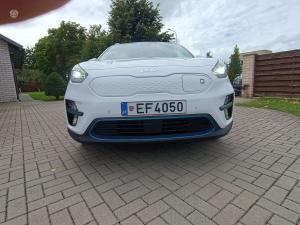 Balts Kia Niro 2022 Tauragė, ar dzinēja tilpumu 0.00 L un nobraukumu 90 tūkst. km par 10000 €, foto 9 vietnē AUTOMOTO.COM.LV