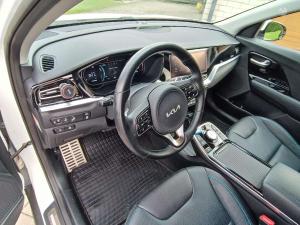 Balts Kia Niro 2022 Tauragė, ar dzinēja tilpumu 0.00 L un nobraukumu 90 tūkst. km par 10000 €, foto 10 vietnē AUTOMOTO.COM.LV