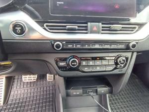 Balts Kia Niro 2022 Tauragė, ar dzinēja tilpumu 0.00 L un nobraukumu 90 tūkst. km par 10000 €, foto 14 vietnē AUTOMOTO.COM.LV