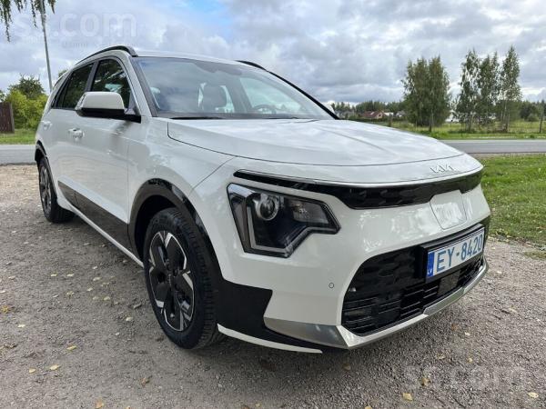 Balts Kia Niro 2022 Rīga, ar dzinēja tilpumu 1.60 L un nobraukumu 42 tūkst. km par 26490 €, foto 8 vietnē AUTOMOTO.COM.LV