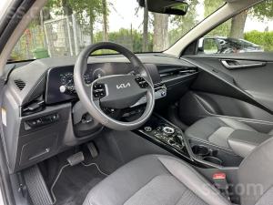 Balts Kia Niro 2022 Rīga, ar dzinēja tilpumu 1.60 L un nobraukumu 42 tūkst. km par 26490 €, foto 10 vietnē AUTOMOTO.COM.LV