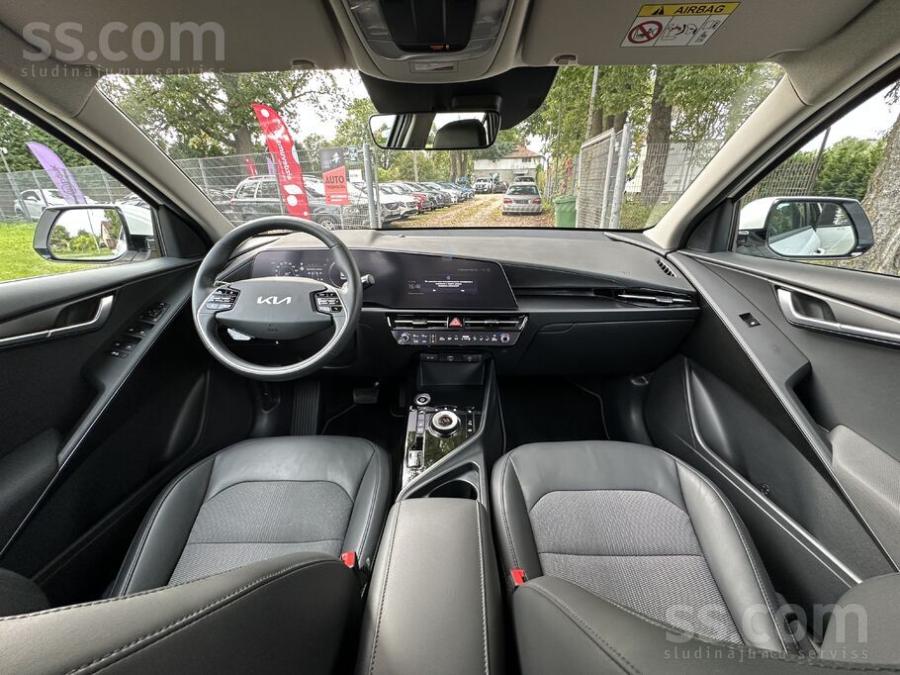 Balts Kia Niro 2022 Rīga, ar dzinēja tilpumu 1.60 L un nobraukumu 42 tūkst. km par 26490 €, foto 20 vietnē AUTOMOTO.COM.LV