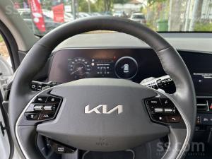 Balts Kia Niro 2022 Rīga, ar dzinēja tilpumu 1.60 L un nobraukumu 42 tūkst. km par 26490 €, foto 22 vietnē AUTOMOTO.COM.LV