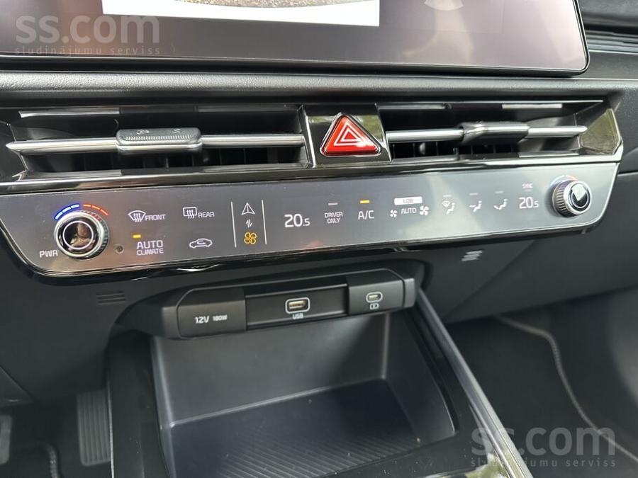 Balts Kia Niro 2022 Rīga, ar dzinēja tilpumu 1.60 L un nobraukumu 42 tūkst. km par 26490 €, foto 29 vietnē AUTOMOTO.COM.LV