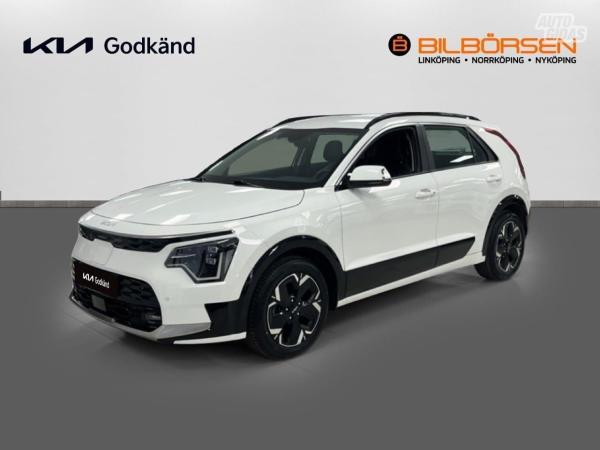 White Kia Niro 2023 in Kaunas, with an engine capacity of 0.00 L and mileage of 68 thousand km for 32018 €, photo 1 on AUTOMOTO.COM.LV