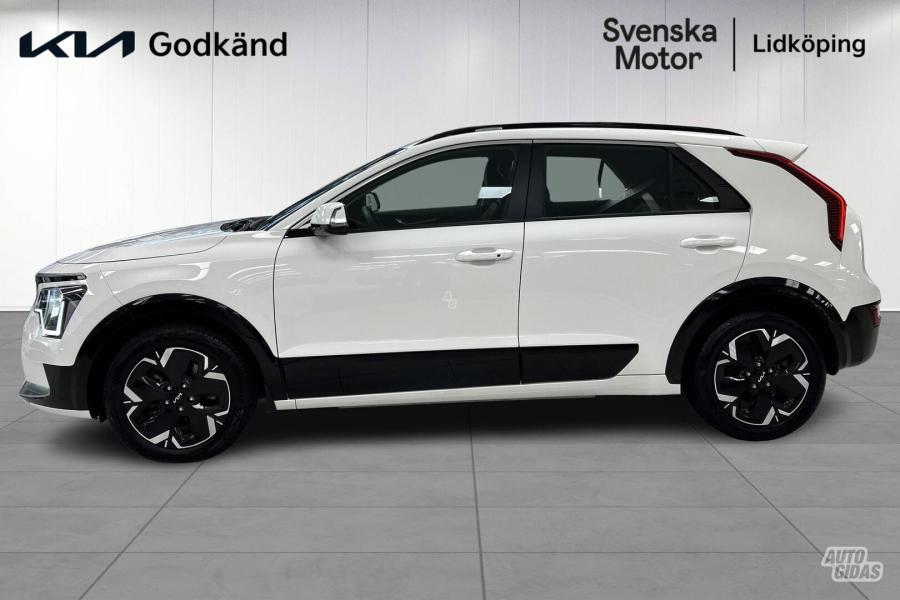 White Kia Niro 2023 in Kaunas, with an engine capacity of 0.00 L and mileage of 50 thousand km for 31700 €, photo 3 on AUTOMOTO.COM.LV