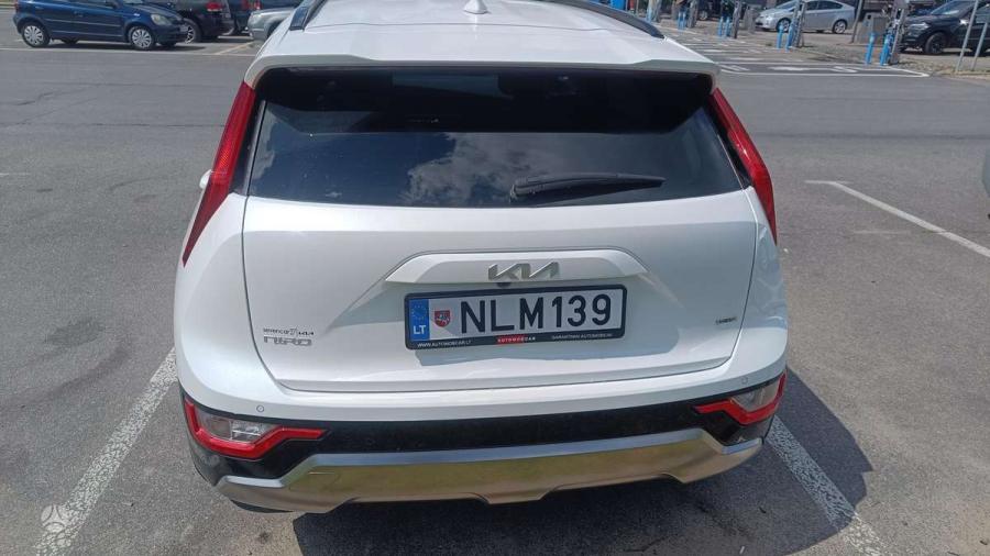 Balts Kia Niro 2023 Viļņa, ar dzinēja tilpumu 1.58 L un nobraukumu 30 tūkst. km par 19900 €, foto 5 vietnē AUTOMOTO.COM.LV