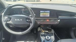 Balts Kia Niro 2023 Viļņa, ar dzinēja tilpumu 1.58 L un nobraukumu 30 tūkst. km par 19900 €, foto 6 vietnē AUTOMOTO.COM.LV