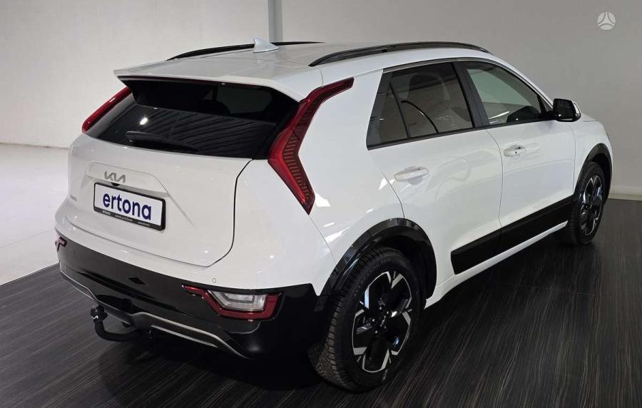Balts Kia Niro 2023 Šauļi, ar dzinēja tilpumu 0.00 L un nobraukumu 31 tūkst. km par 24500 €, foto 5 vietnē AUTOMOTO.COM.LV