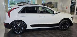 Balts Kia Niro 2023 Šauļi, ar dzinēja tilpumu 0.00 L un nobraukumu 31 tūkst. km par 24500 €, foto 6 vietnē AUTOMOTO.COM.LV
