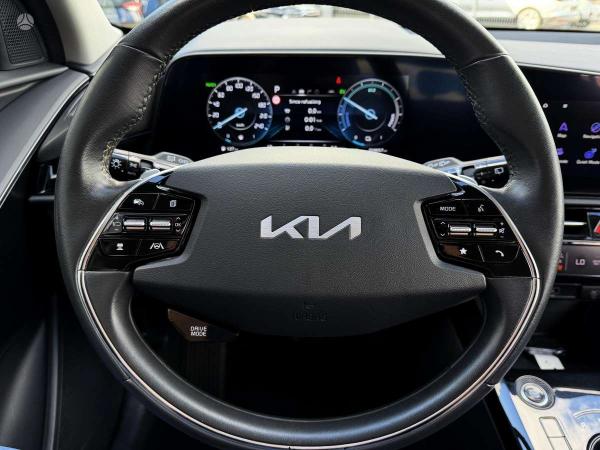 Киа Niro 2023 в Каунас на AUTOMOTO.COM.LV Белый Киа Niro 2023 в Каунас, объемом двигателя 1.58 л и пробегом 204 тыс. км за 16900 €, фото 7 на AUTOMOTO.COM.LV