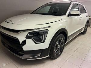 Balts Kia Niro 2024 Kauņa, ar dzinēja tilpumu 1.58 L un nobraukumu 15 tūkst. km par 15950 €, foto 3 vietnē AUTOMOTO.COM.LV