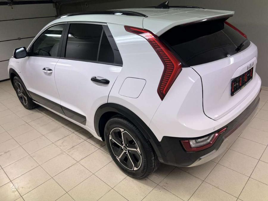 Balts Kia Niro 2024 Kauņa, ar dzinēja tilpumu 1.58 L un nobraukumu 15 tūkst. km par 15950 €, foto 9 vietnē AUTOMOTO.COM.LV