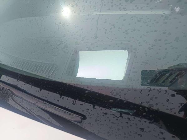 White Kia Niro 2025 in Marijampole, with an engine capacity of 0.00 L and mileage of 10 thousand km for 25199 €, photo 5 on AUTOMOTO.COM.LV