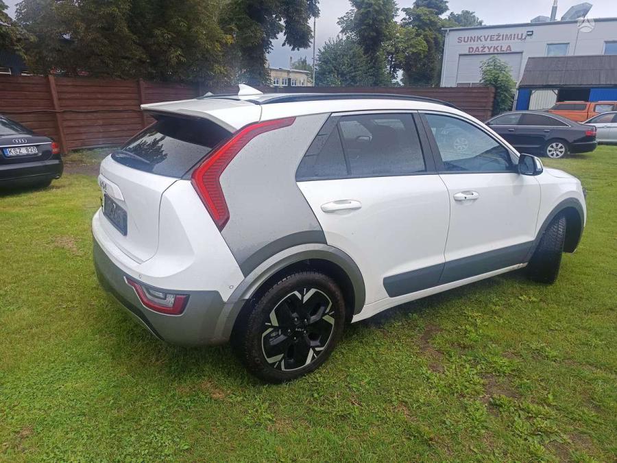 Balts Kia Niro 2025 Marijampole, ar dzinēja tilpumu 0.00 L un nobraukumu 10 tūkst. km par 24999 €, foto 28 vietnē AUTOMOTO.COM.LV