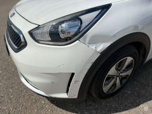 Balts Kia Niro 2018 Panevēža, ar dzinēja tilpumu 1.60 L un nobraukumu 215 tūkst. km par 7200 €, foto 10 vietnē AUTOMOTO.COM.LV