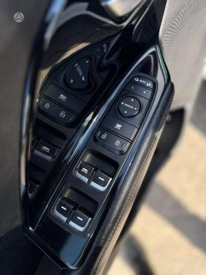 Белый Киа Niro 2018 в Паневежис, объемом двигателя 1.60 л и пробегом 215 тыс. км за 9300 €, фото 15 на AUTOMOTO.COM.LV