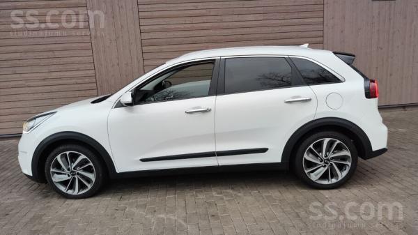 Balts Kia Niro 2019 Jelgava, ar dzinēja tilpumu 1.60 L un nobraukumu 0 tūkst. km par 23900 €, foto 7 vietnē AUTOMOTO.COM.LV