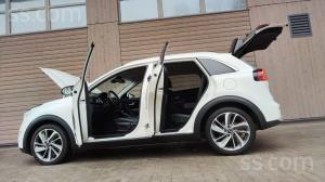White Kia Niro 2019 in Jelgava, with an engine capacity of 1.60 L and mileage of 0 thousand km for 36800 €, photo 9 on AUTOMOTO.COM.LV