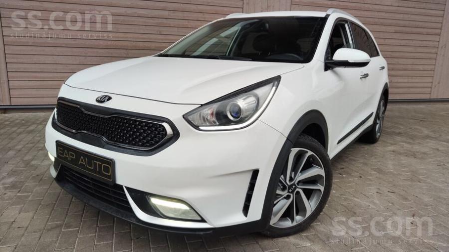 White Kia Niro 2019 in Jelgava, with an engine capacity of 1.60 L and mileage of 0 thousand km for 36800 €, photo 32 on AUTOMOTO.COM.LV