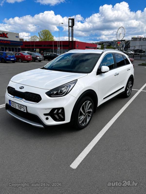 Balts Kia Niro 2019 Tallina, ar dzinēja tilpumu 1.60 L un nobraukumu 97 tūkst. km par 16900 €, foto 2 vietnē AUTOMOTO.COM.LV