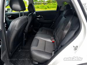 White Kia Niro 2019 in Tallinn, with an engine capacity of 1.60 L and mileage of 97 thousand km for 16900 €, photo 6 on AUTOMOTO.COM.LV