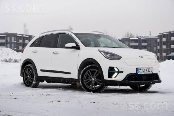Balts Kia Niro 2019 Tallina, ar dzinēja tilpumu 1.60 L un nobraukumu 157 tūkst. km par 15900 €, foto 10 vietnē AUTOMOTO.COM.LV
