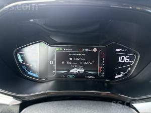 White Kia Niro 2020 in Riga, with an engine capacity of 1.60 L and mileage of 145 thousand km for 18000 €, photo 8 on AUTOMOTO.COM.LV
