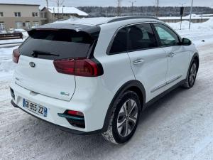 Balts Kia Niro 2021 Viļņa, ar dzinēja tilpumu 0.00 L un nobraukumu 300 tūkst. km par 10900 €, foto 5 vietnē AUTOMOTO.COM.LV