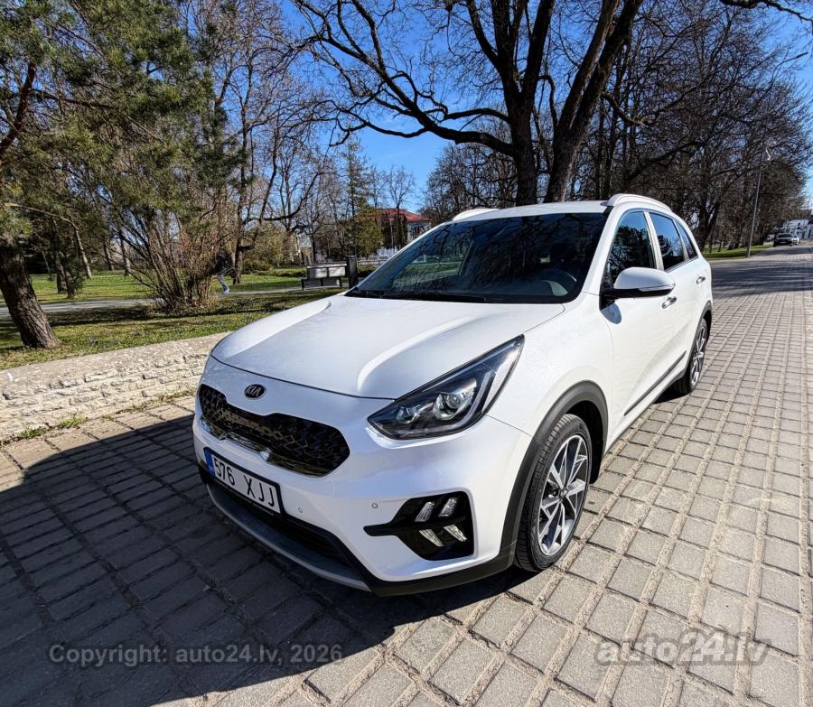 Balts Kia Niro 2021 Keila, ar dzinēja tilpumu 1.60 L un nobraukumu 70 tūkst. km par 19999 €, foto 1 vietnē AUTOMOTO.COM.LV