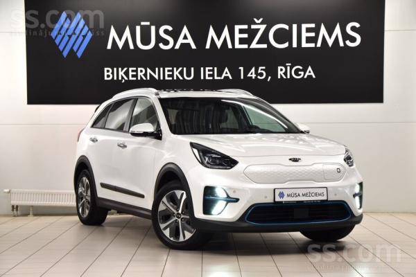 Balts Kia Niro 2021 Rīga, ar dzinēja tilpumu 0.00 L un nobraukumu 44 tūkst. km par 21990 €, foto 4 vietnē AUTOMOTO.COM.LV