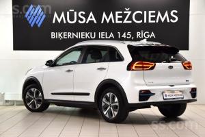 Белый Киа Niro 2021 в Рига, объемом двигателя 0.00 л и пробегом 44 тыс. км за 21990 €, фото 9 на AUTOMOTO.COM.LV