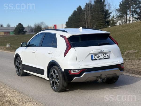 Balts Kia Niro 2022 Rīga, ar dzinēja tilpumu 1.60 L un nobraukumu 47 tūkst. km par 21900 €, foto 5 vietnē AUTOMOTO.COM.LV